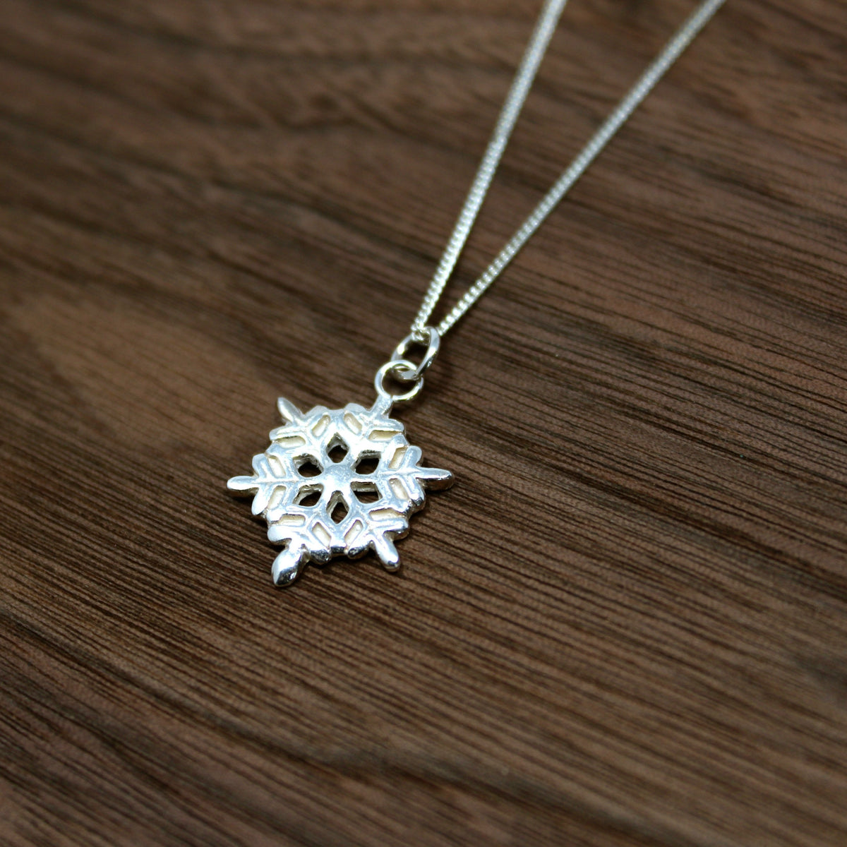 Snowflake Pendant – Chamarel Designs